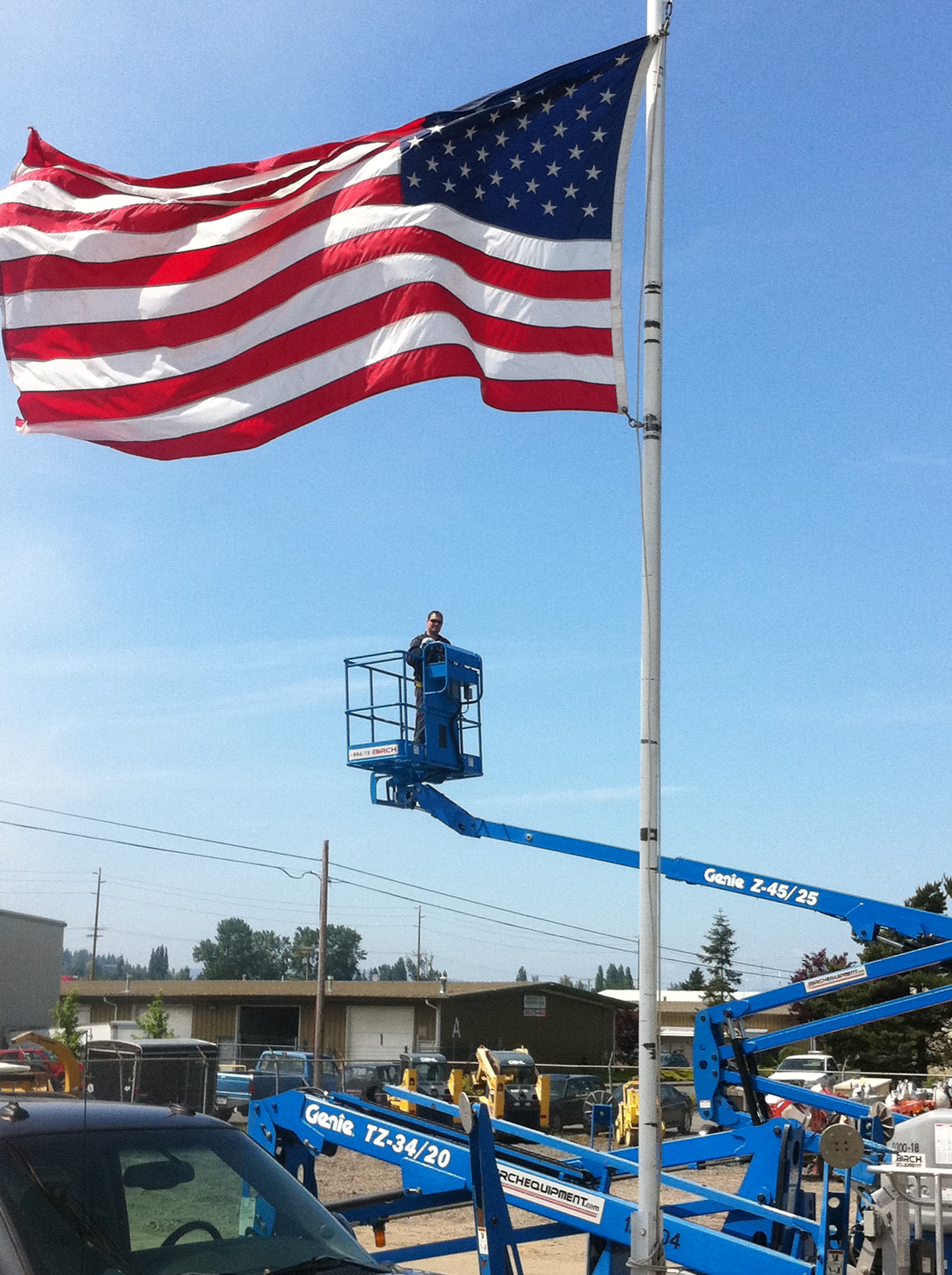 2012-11 Boom lift & flag - Birch Equipment